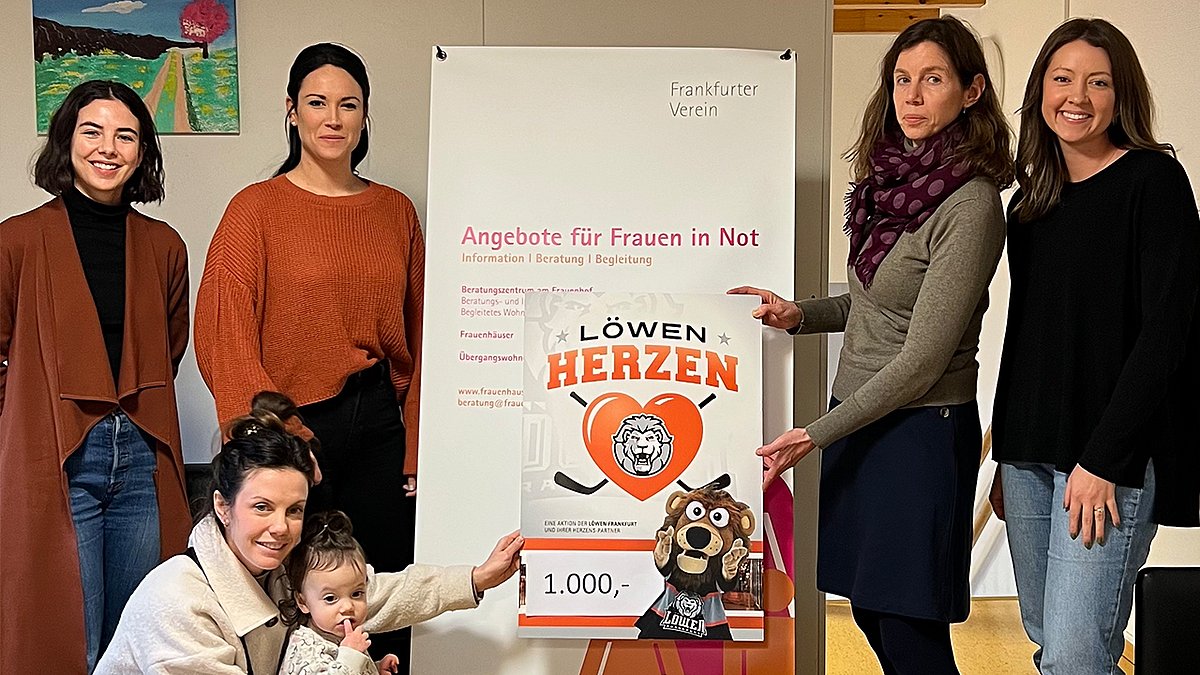 Spendenübergabe: 1000€ für das Frauenhaus in Frankfurt - Löwen Frankfurt